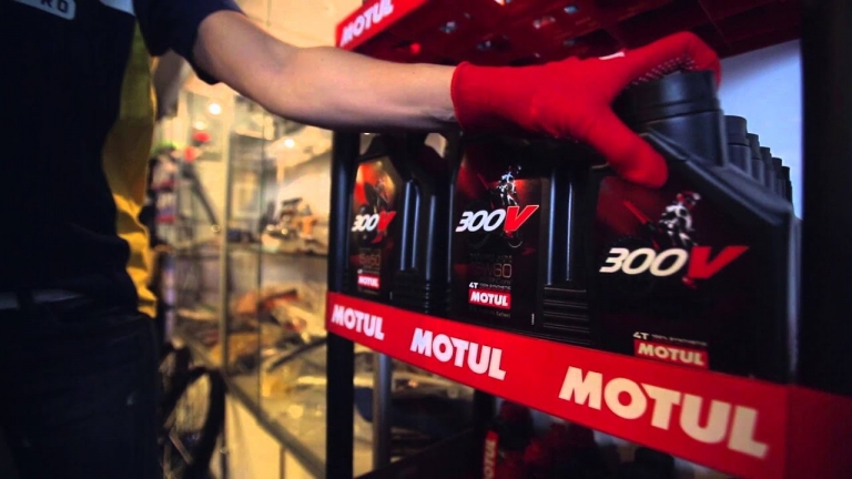 motul display - P1 Performance